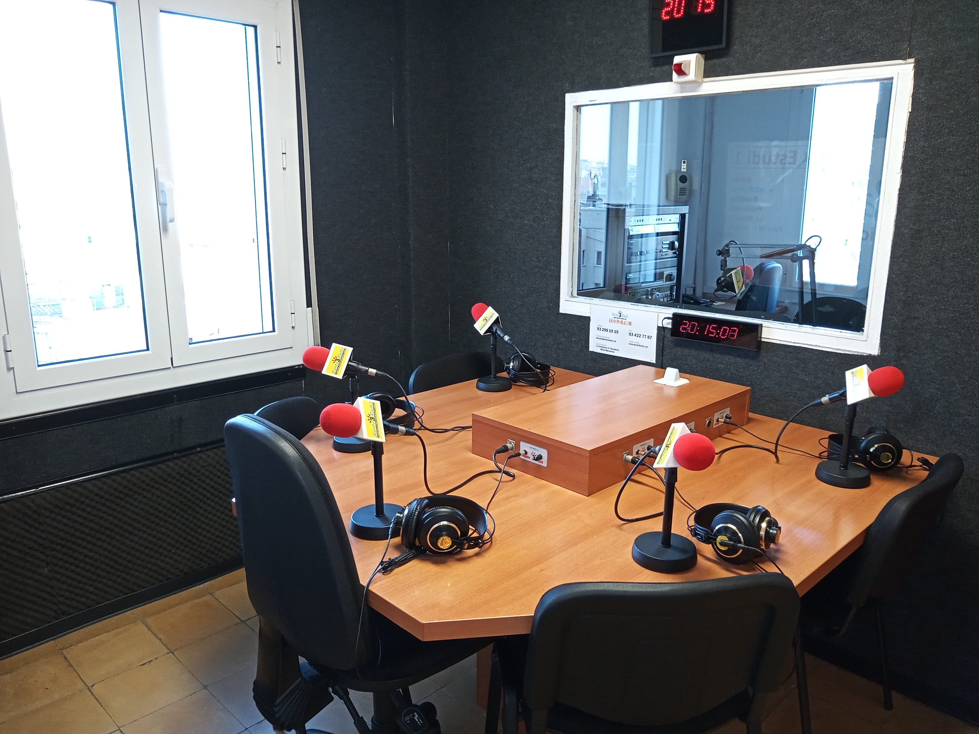 Shorts for the Weekend — The Radio Dial, featuring Olga Núñez Miret ...